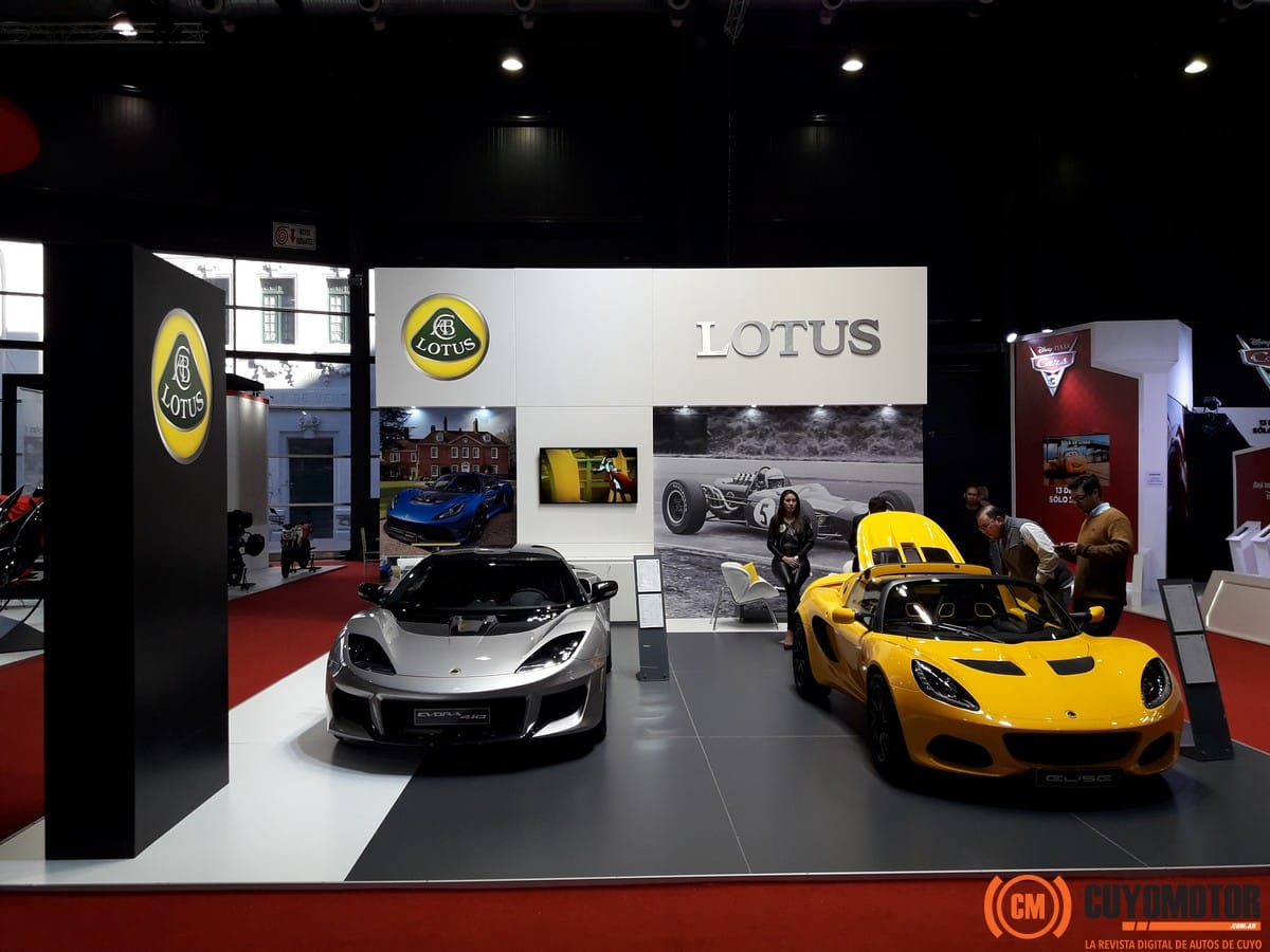 Lotus desembarca en suelo argentino con dos poderosos deportivos