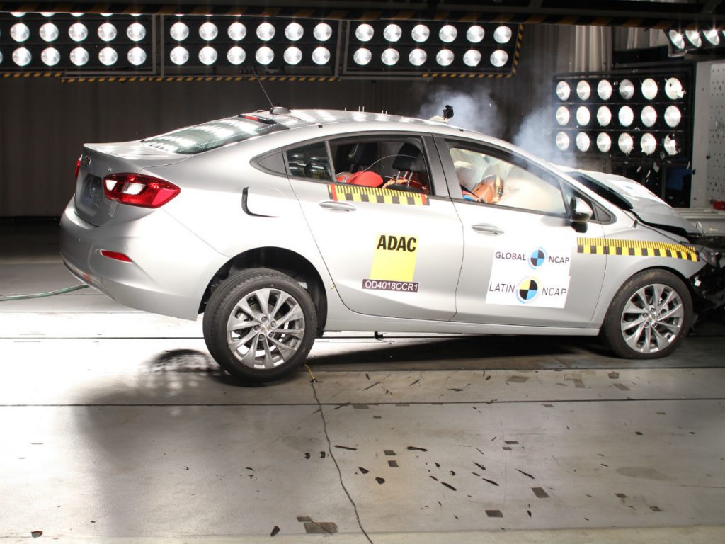 A prueba: el Chevrolet Cruze argentino se lució en las pruebas de choque